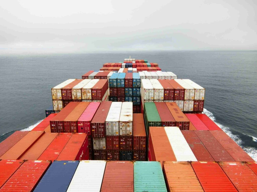 logística de transporte y distribución
